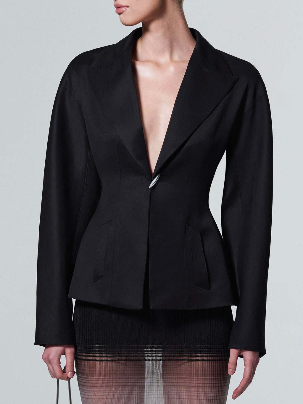 SHARK TEETH WOOL BLAZER – GRACE LING SHARK TEETH WOOL BLAZER – GRACE LING